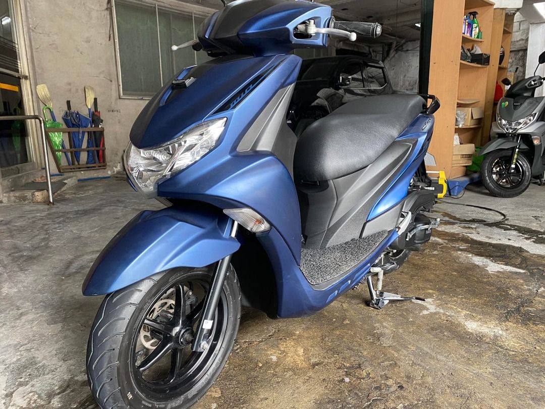 2021 Yamaha Gravis Blue, Motorbikes, Motorbikes for Sale on Carousell