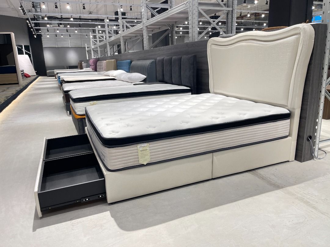 5 Feet Queen Size Bed Frame with Drawer, Furniture & Home Living ...