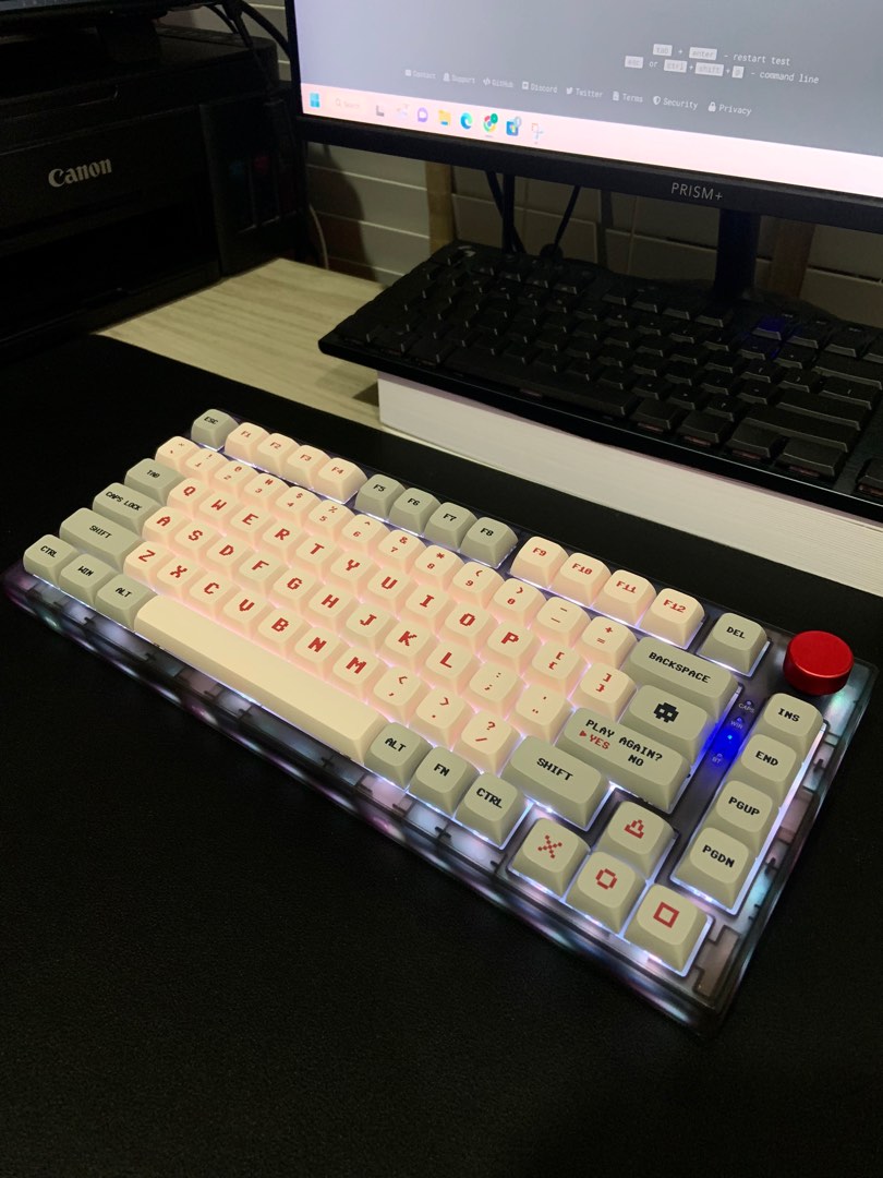 75% custom mechanical keyboard (Vintage red and white keycaps), Computers & Tech, Parts ...