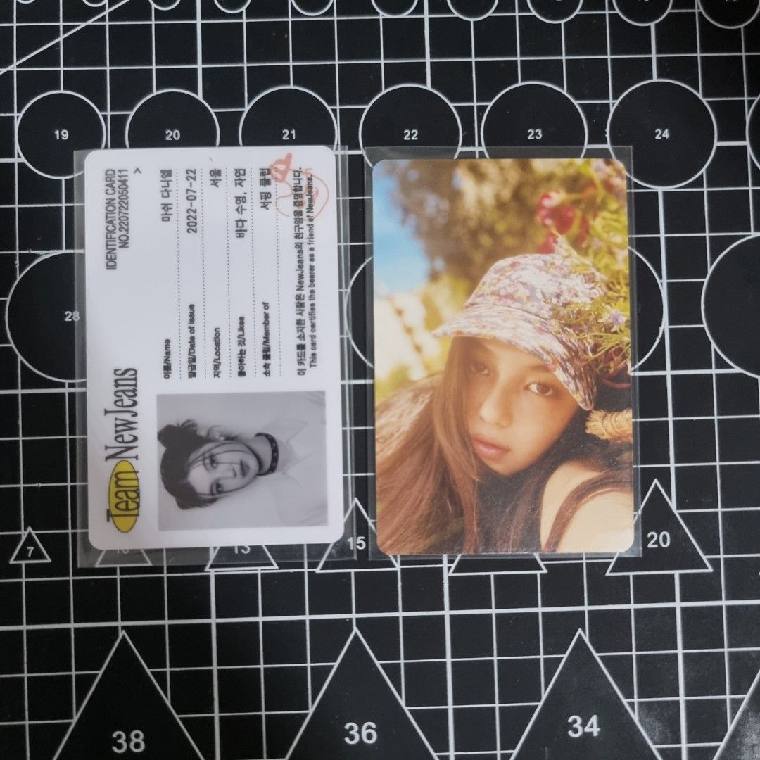 [ WTS / LFB ] Newjeans - New jeans 1st EP Bluebook Photocard PCs Minji Hanni Danielle Haerin ...