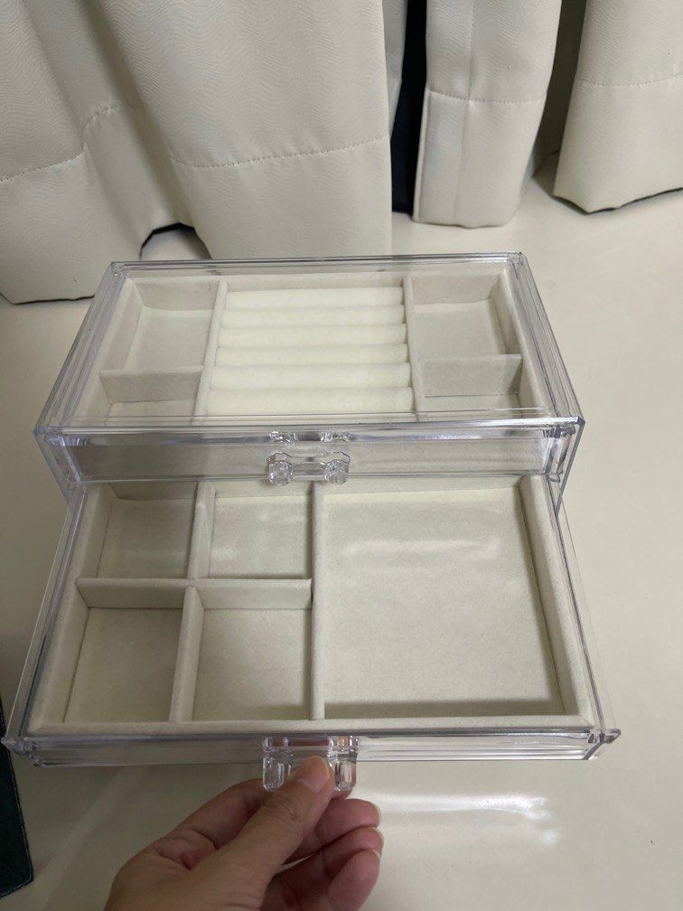 Accessories box, Women's Fashion, Jewelry & Organisers, Accessory ...