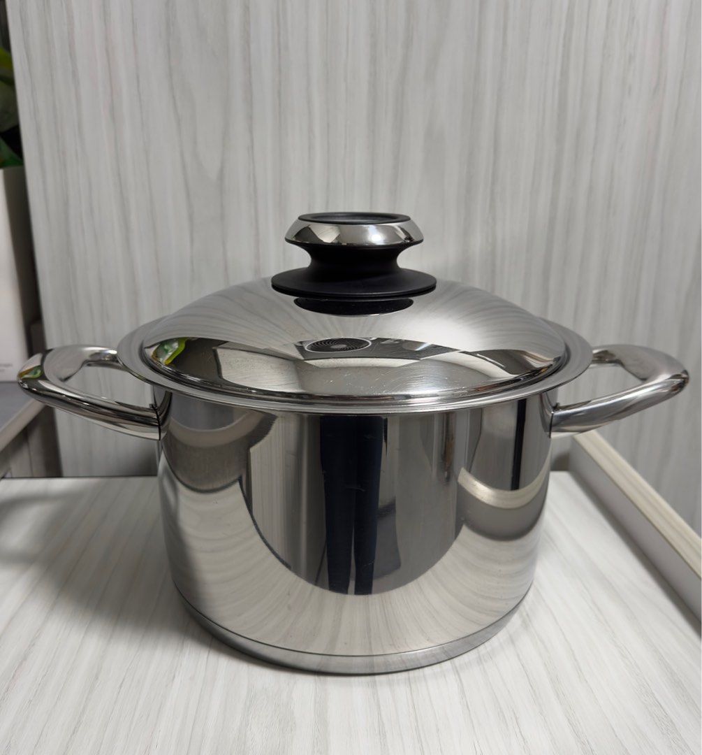 AMC 6.5L 24cm Stainless Steel Pot, TV & Home Appliances, Kitchen ...