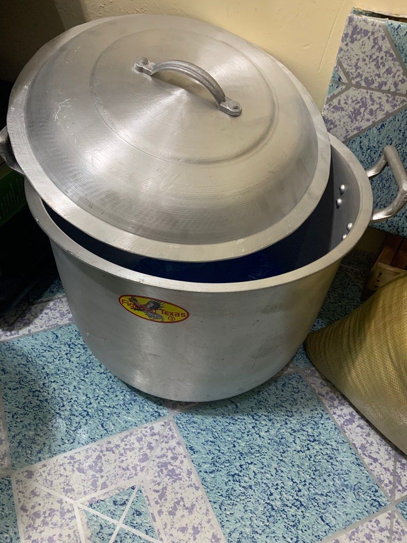 Big Kaldero lugaw mami, Furniture & Home Living, Kitchenware ...