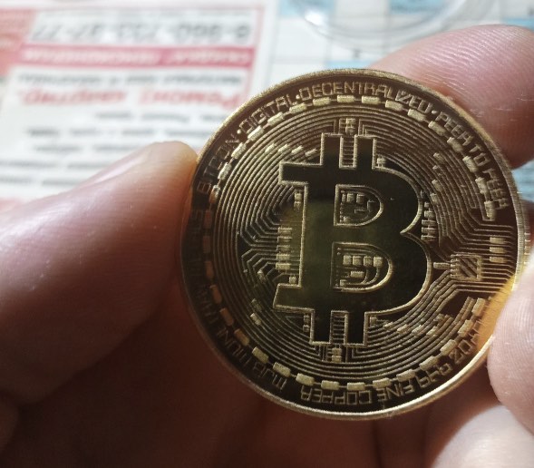 BITCOIN (pre order), Hobbies & Toys, Memorabilia & Collectibles ...