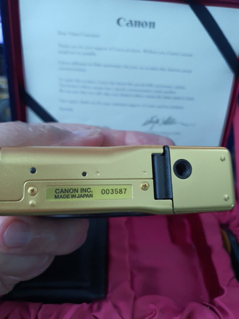 Canon Ixus limited edition in gold 60th anniversary, Photography ...