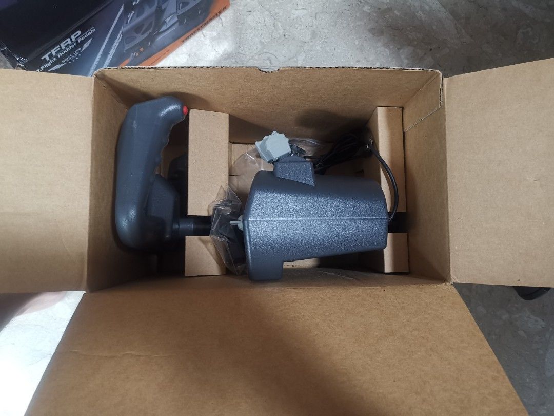 CH Yoke TFRP Thrustmaster Rudder pedal + Xplane 11, Hobbies & Toys ...