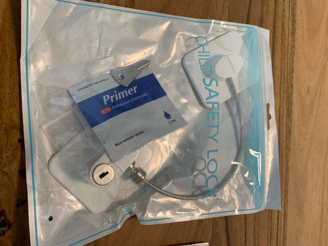 Child safety locks x7- windows, wardrobes, tv cabinet etc (3M), Babies ...