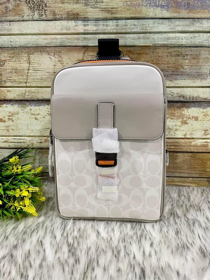 Coach Track pack In signature canvas Chalk Bone Multi, Women's Fashion ...