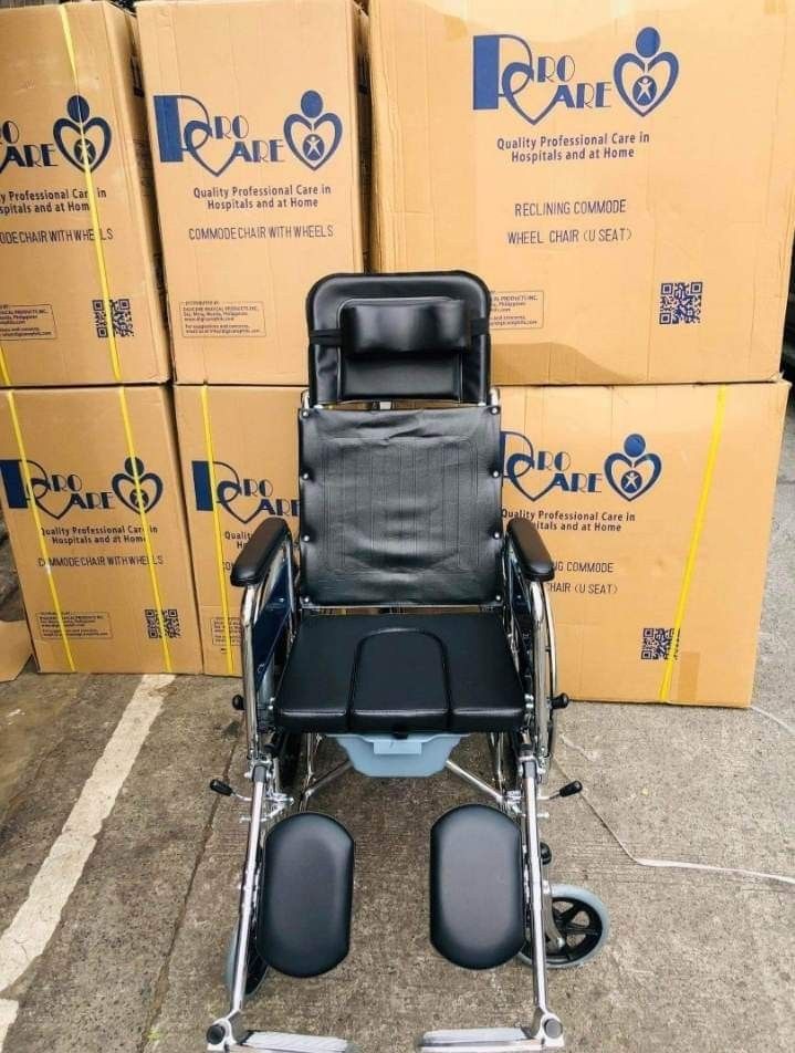 COLLAPSIBLE/ RECLINING COMMODE WHEELCHAIR, Health & Nutrition ...