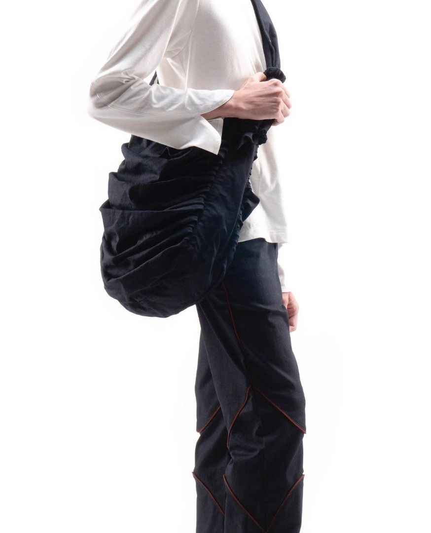 Construction Layers Black Ruched Crossbody Bag, Men's Fashion, Bags ...