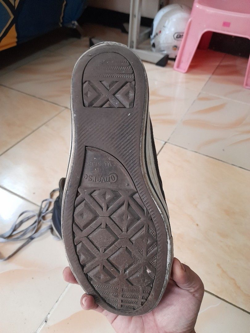 Convers chuck taylor all star size 39, Fesyen Pria, Sepatu , Sneakers ...