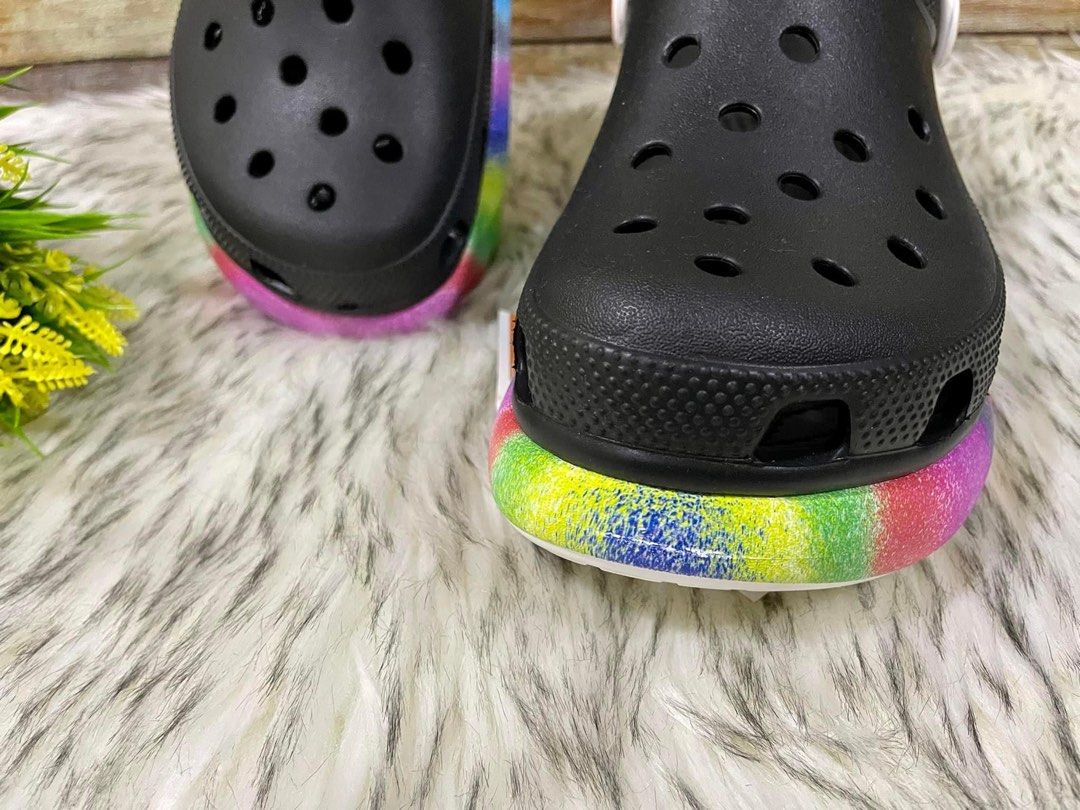 Crocs Classic Crush Spray Dye Clog Womens 8/Mens 6, Women's Fashion ...