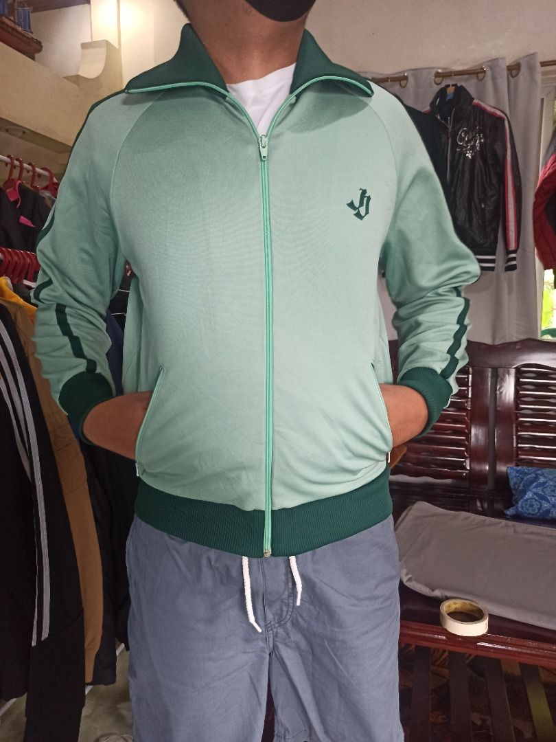 Descente track jacket, Women's Fashion, Coats, Jackets and Outerwear on ...