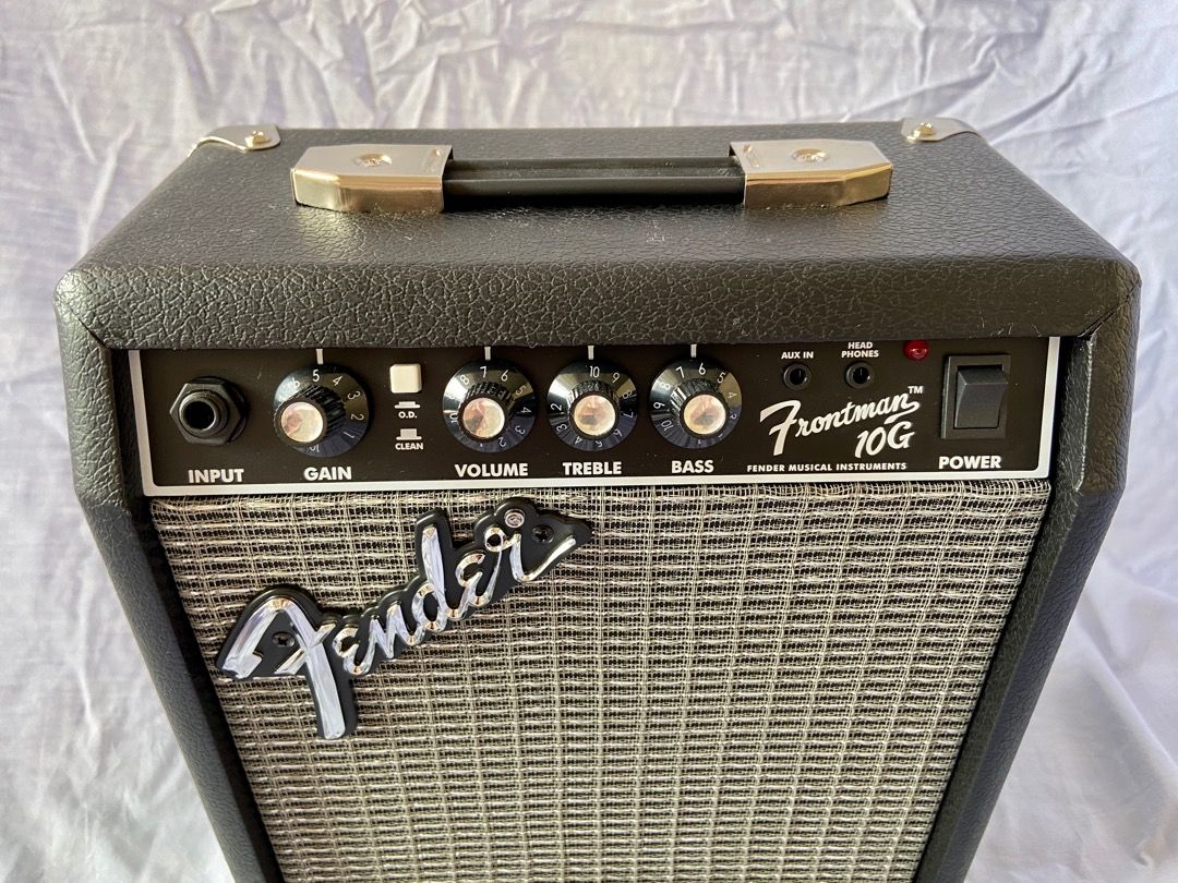 Fender Frontman 10G Guitar Amplifier, Hobbies & Toys, Music & Media ...