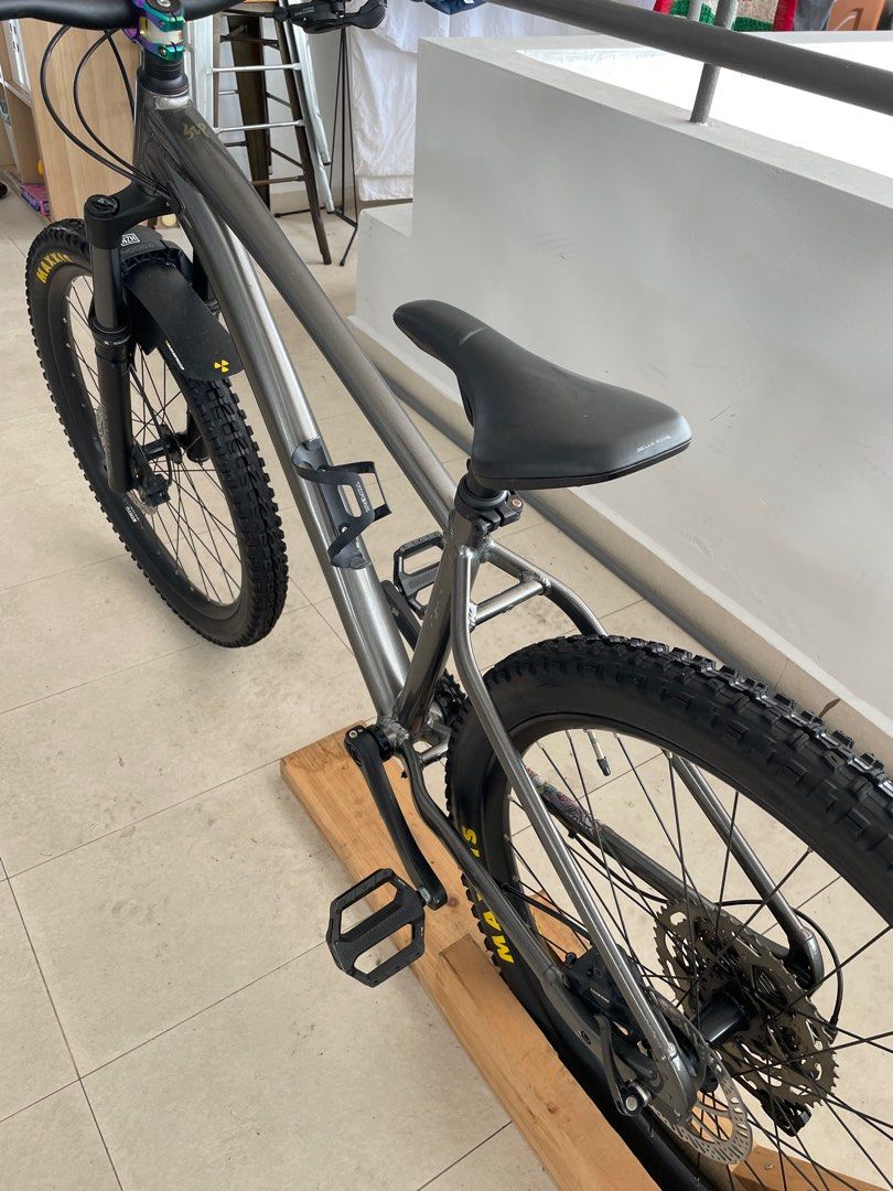 Giant STP 26 Youth / Young Adult Hardtail Mountain Bike, Sports ...