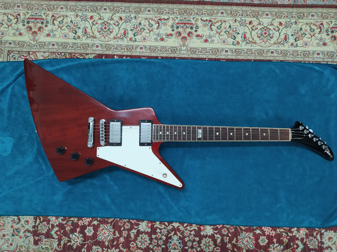Gibson Explorer 120 (2014 120th Anniversary), Hobbies & Toys, Music ...