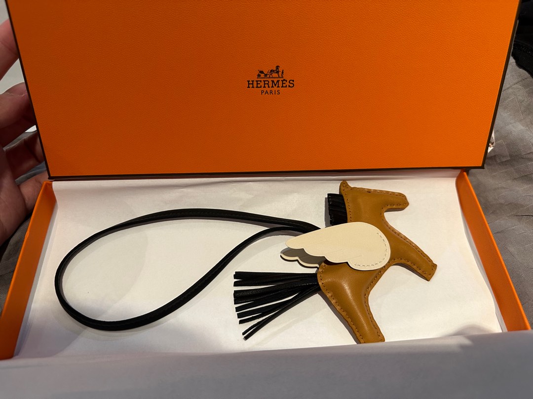 Hermes Rodeo PM Agneau Milo, Luxury, Accessories on Carousell