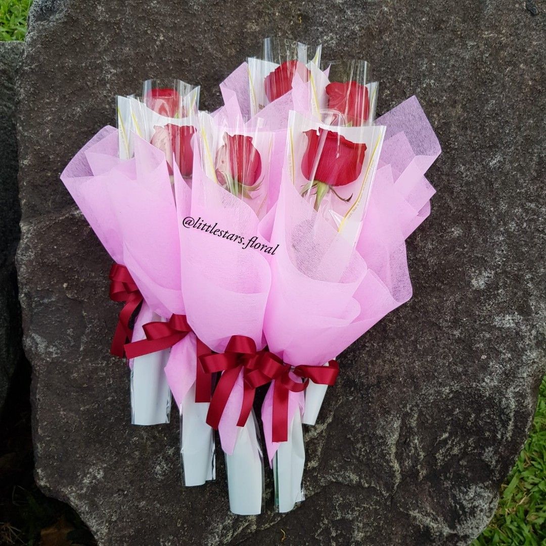 [In stock]Only One Fresh Single Stalk Red Rose Bouquet, Hobbies & Toys ...