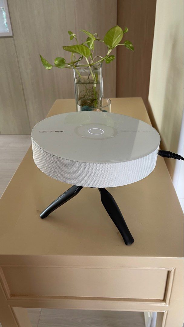 JmGo G9 portable projector, TV & Home Appliances, TV & Entertainment ...