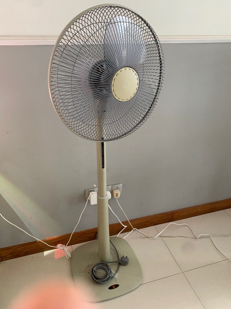 KDK stand fan, Furniture & Home Living, Lighting & Fans, Fans on Carousell