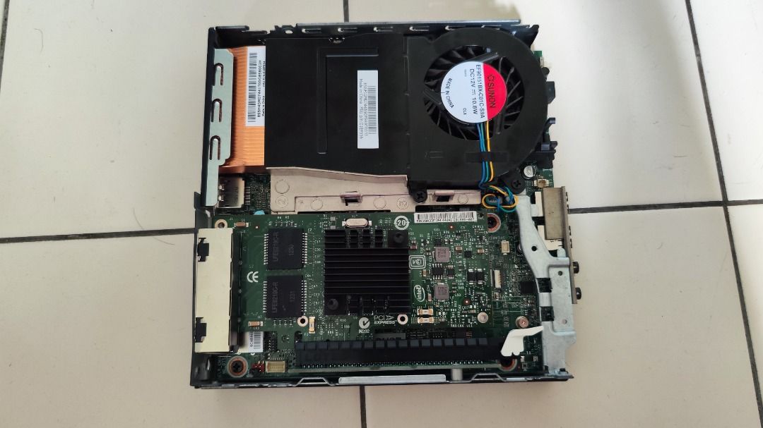 Lenovo M910x Tiny Xeon E-2286M, Computers & Tech, Desktops on Carousell