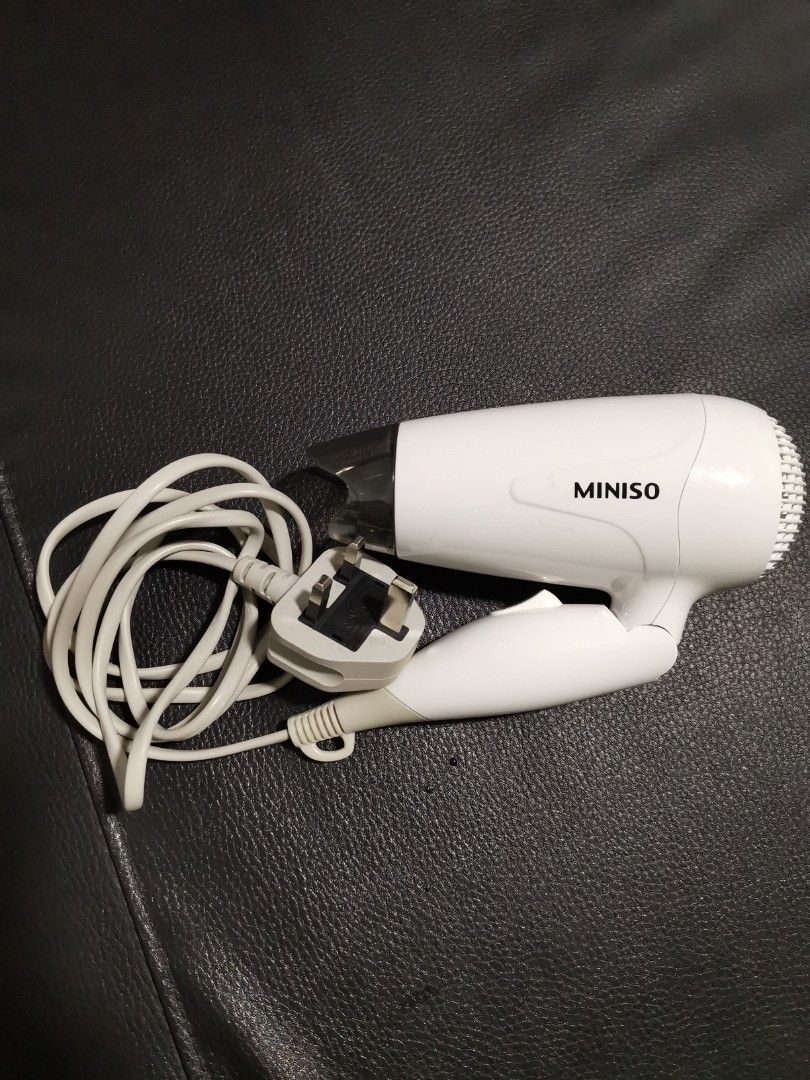 Miniso Hair Dryer 1200W, Beauty & Personal Care, Hair on Carousell