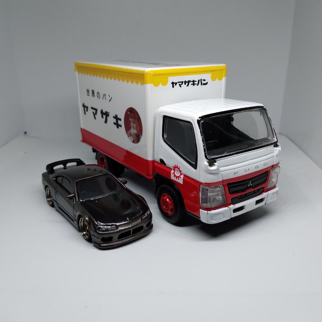 MITSUBISHI FUSO CENTER 1/32 - yamazaki bread delivery - lorry / truck / transporter, Hobbies ...