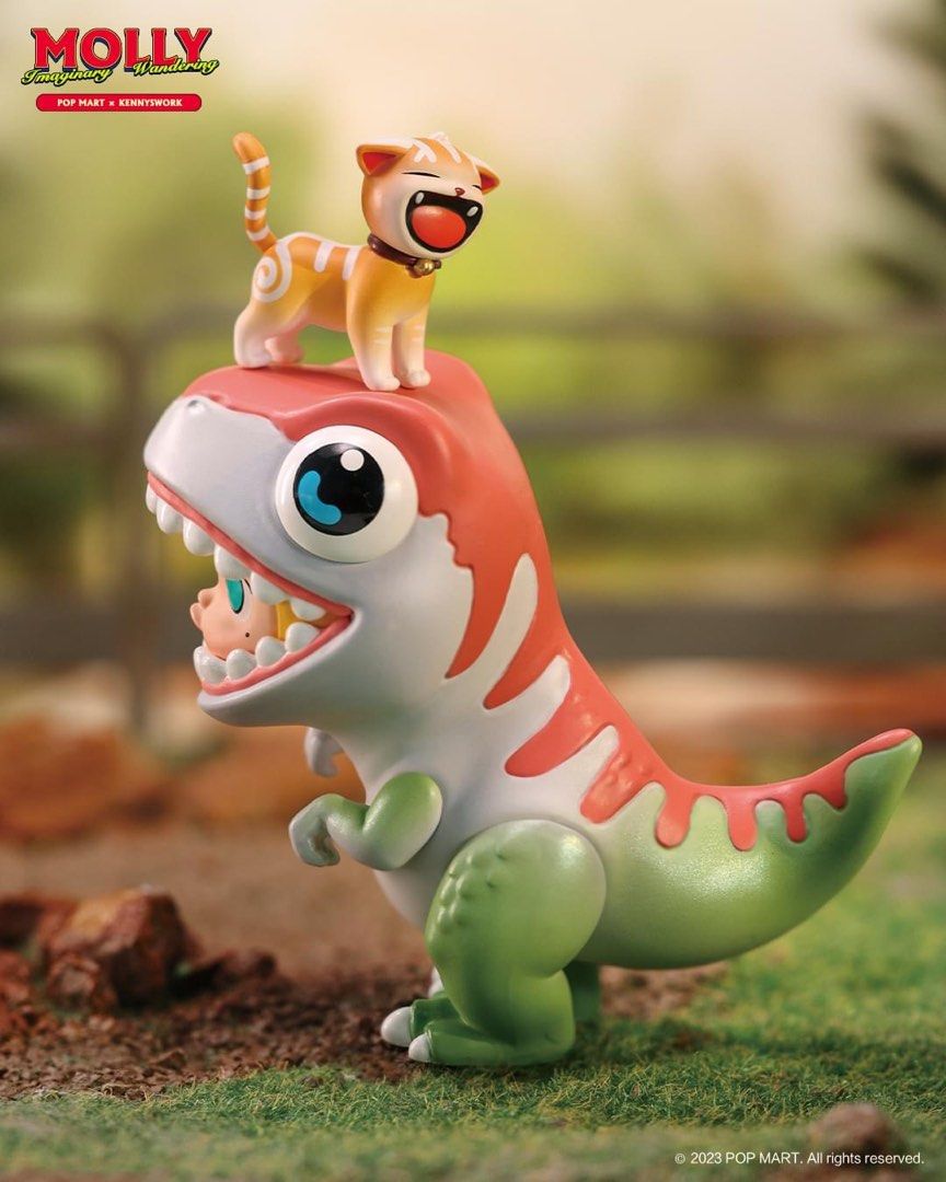 Molly Imaginary Wandering Desired Box: Mollysaurus, Hobbies & Toys ...