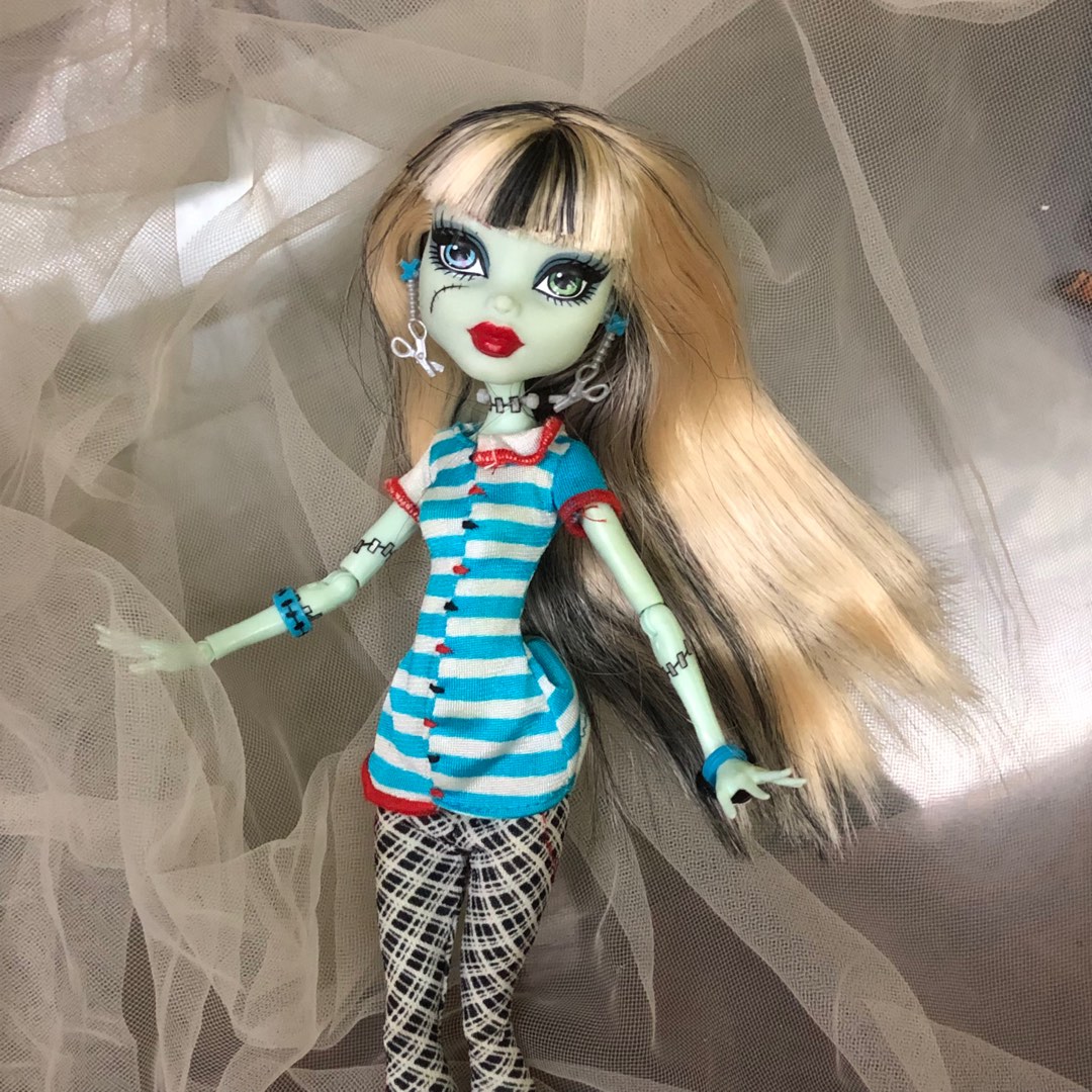 Monster High Home Ick Frankie Doll on Carousell