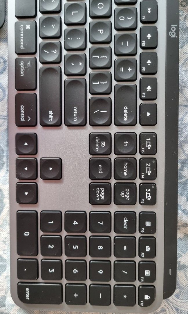 MX Keys for Mac and mouse master 3, Computers & Tech, Parts ...