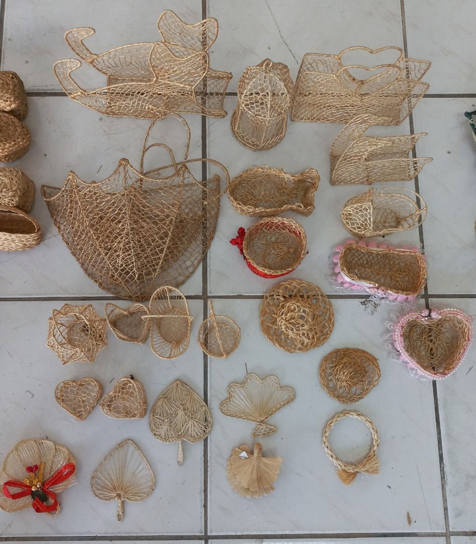 Native Mini Display Item, Hobbies & Toys, Stationary & Craft, Craft ...
