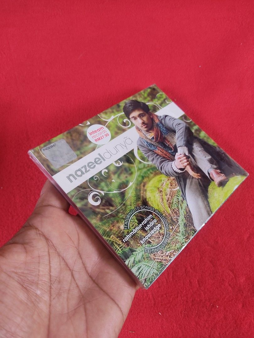 Nazeel (Dunya), Hobbies & Toys, Music & Media, CDs & DVDs on Carousell