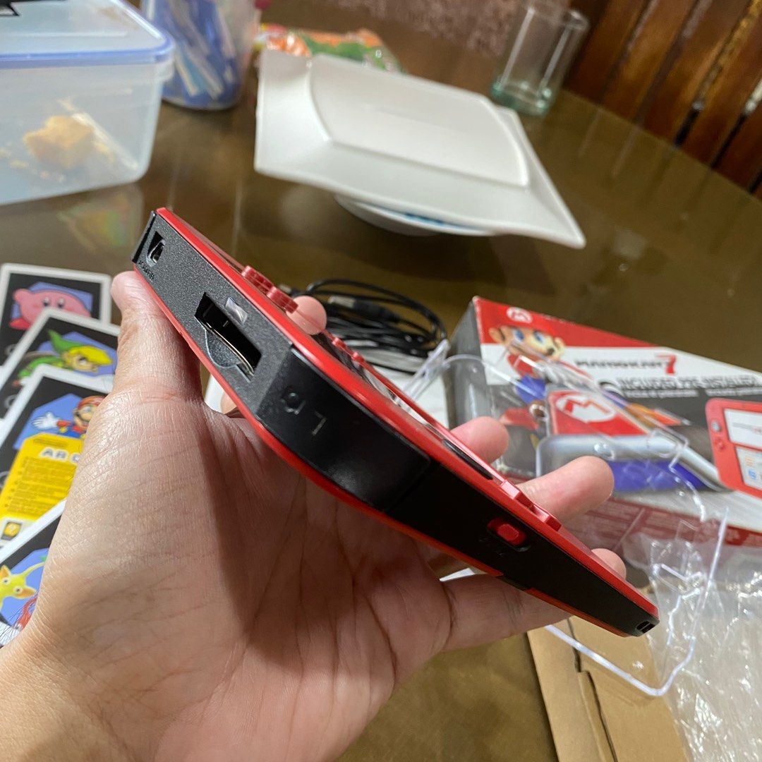 Nintendo 2DS with Pokemon Sun, Video Gaming, Video Game Consoles ...