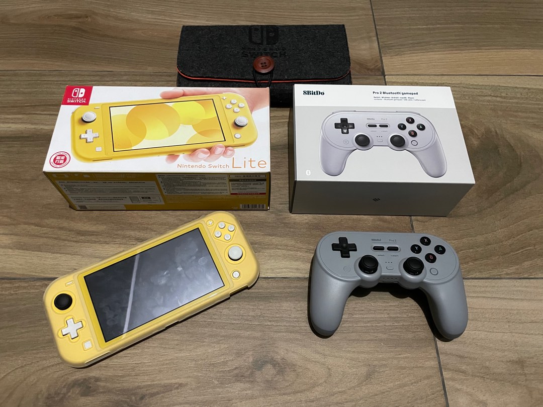 Nintendo Switch Lite x Pokemon Bundle, Video Gaming, Video Game ...