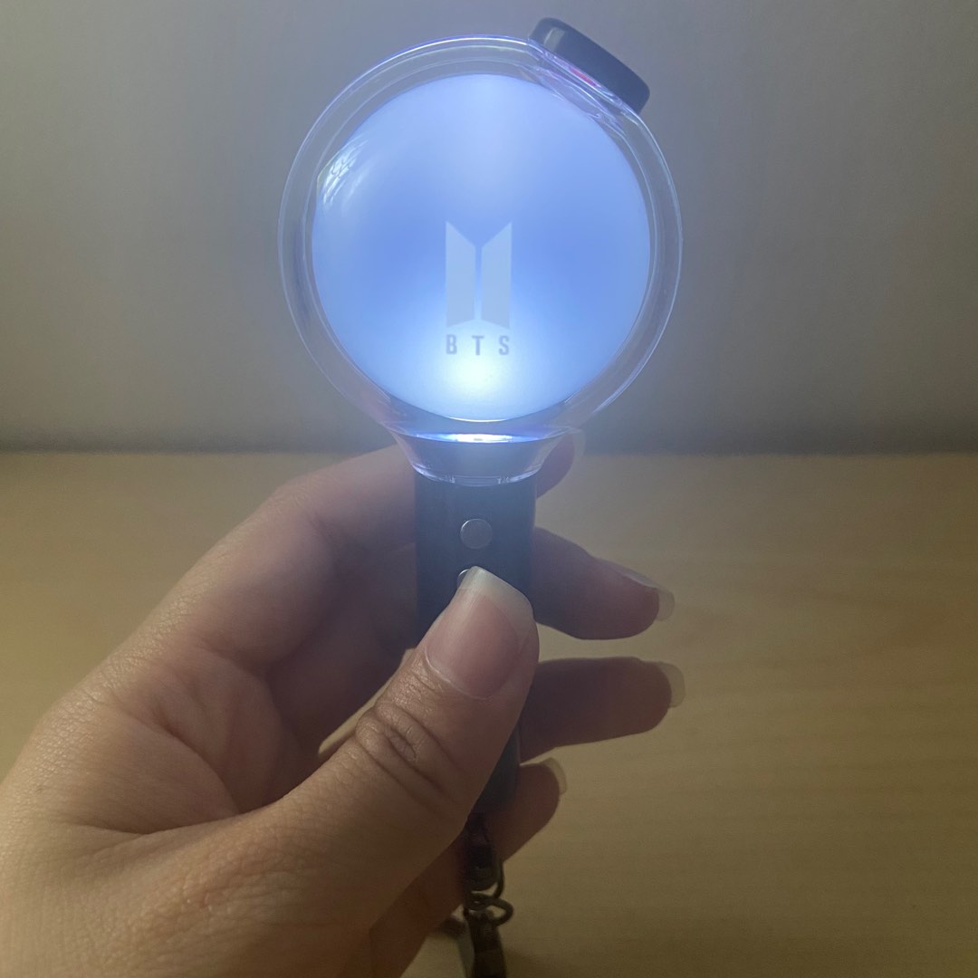 [ONHAND] Official BTS Light Stick Keyring Special Edition, Hobbies ...