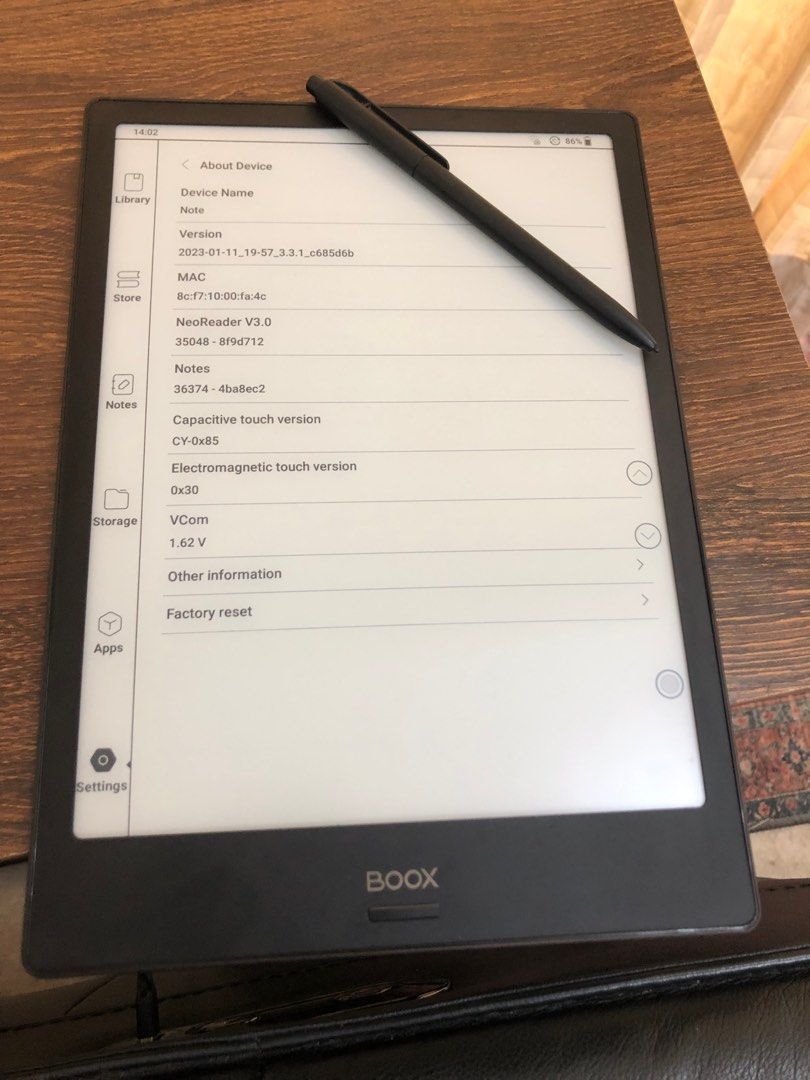 Onyx boox max, Mobile Phones & Gadgets, E-Readers on Carousell