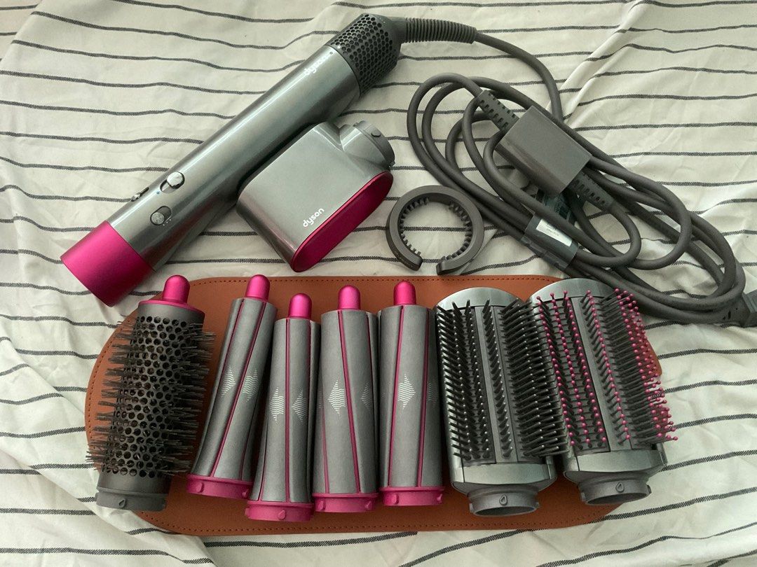 Original Dyson Airwrap Complete, Beauty & Personal Care, Hair on Carousell