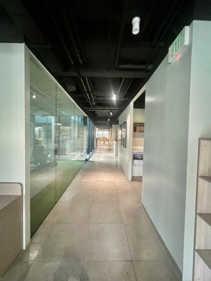 OSMENA HIGHWAY MAKATI - OFFICE BUILDING FOR SALE - 3 STOREYS WITH ROOF ...