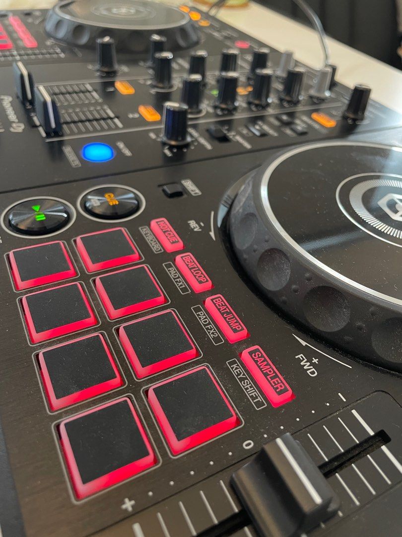 Pioneer DDJ 400, Audio, Other Audio Equipment on Carousell