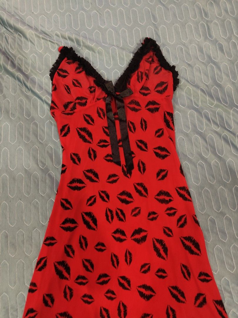 Red nighties, Women's Fashion, Undergarments & Loungewear on Carousell
