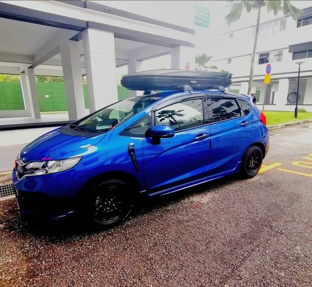 Roof Box + Bracket, Car Accessories, Accessories on Carousell