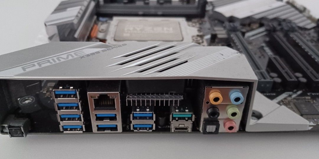 RYZEN THREAD RIPPER 1900X with PRIME X399-A motherboard, Computers ...