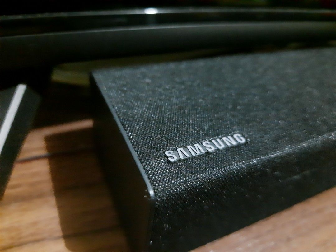 Samsung HW - T420 2.1 Soundbar / Home Entertainment Speakers, Audio ...