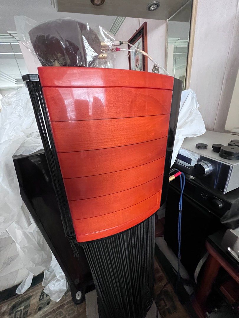 Sonus Faber Guarneri Memento stand Mount speakers, Audio, Soundbars ...