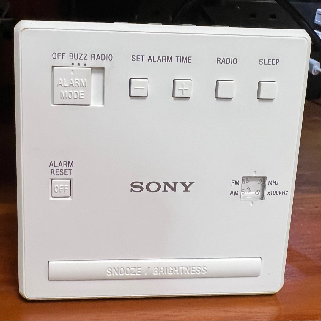 SONY RADIO CLOCK, TV & Home Appliances, Other Home Appliances on Carousell