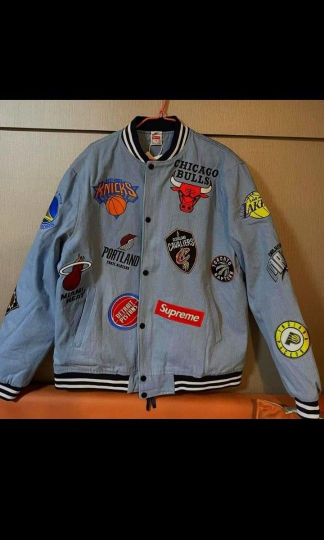 Supreme Street Style Collab, Luxury, Apparel on Carousell