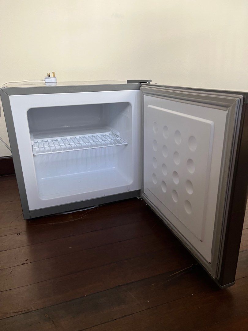 Tecno 38L Bar Freezer (Model TUP 38), TV & Home Appliances, Kitchen Appliances, Refrigerators ...