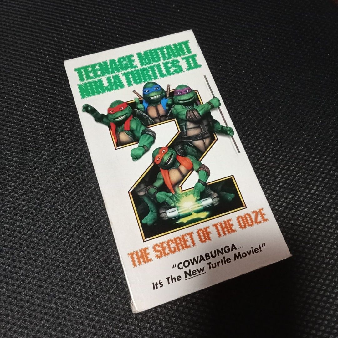 TEENAGE MUTANT NINJA TURTLES II THE SECRET OF THE OOZE VHS, Hobbies ...