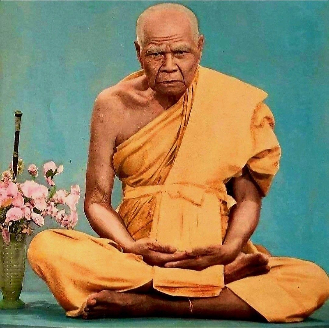 Tok Raja Vintage Phra Pidta 2460, Hobbies & Toys, Memorabilia ...