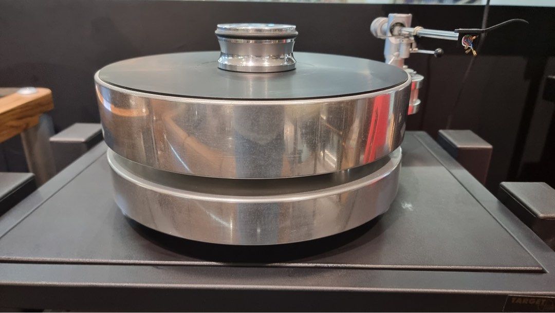 Transrotor Fat Bob S Turntable, Audio, Other Audio Equipment on Carousell